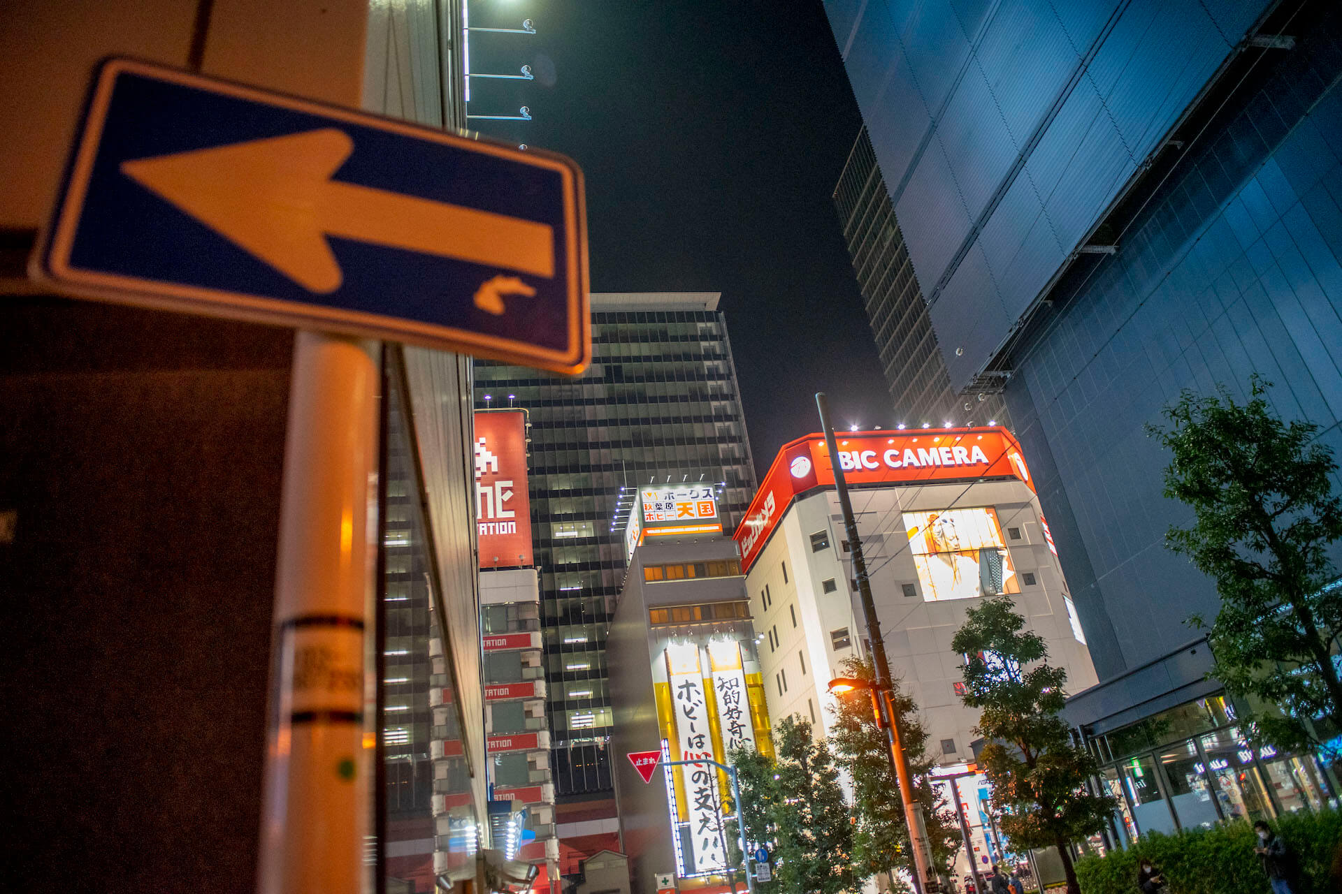 SIGMA 24mm F2.8 SUPER-WIDE II 【since 1988?】 レビュー | film-cam.com